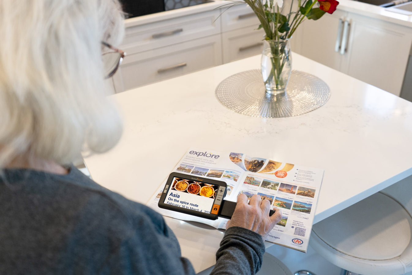 Explore 5 Portable Video Magnifier USB-C – CNIB SMARTLIFE